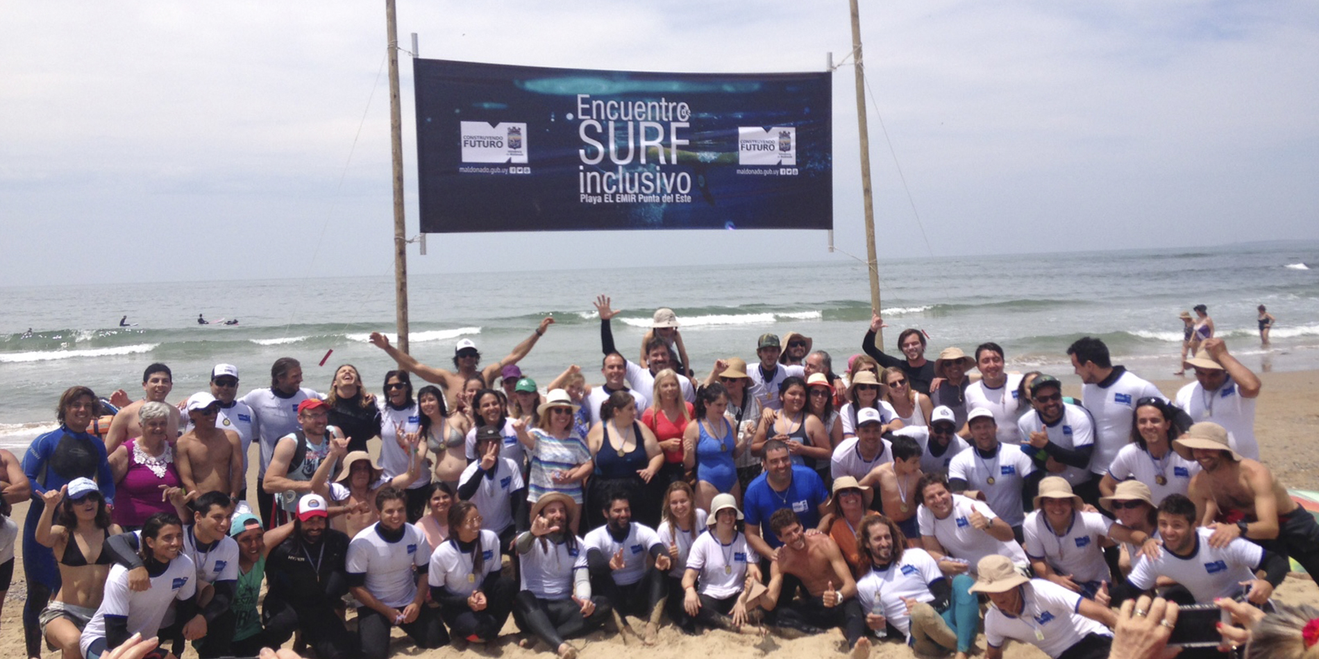 Sábado de Surf Inclusivo en El Emir - Salvaje Sábado de Surf Inclusivo en El Emir - Salvaje